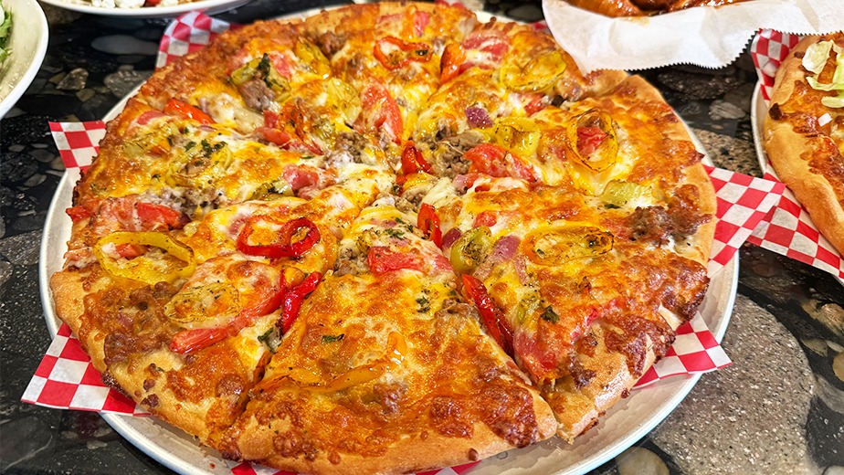 Inner Circle Pizza | My Valley Dining